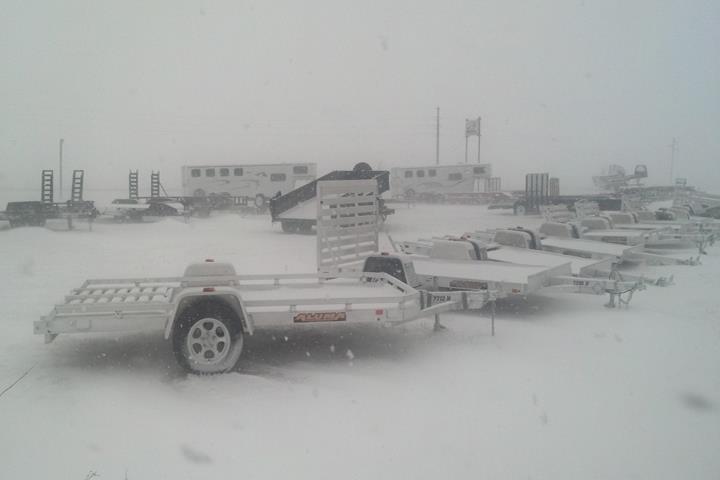 Sweetland Trailer Sales - Trailer Dealer - Muscatine, IA